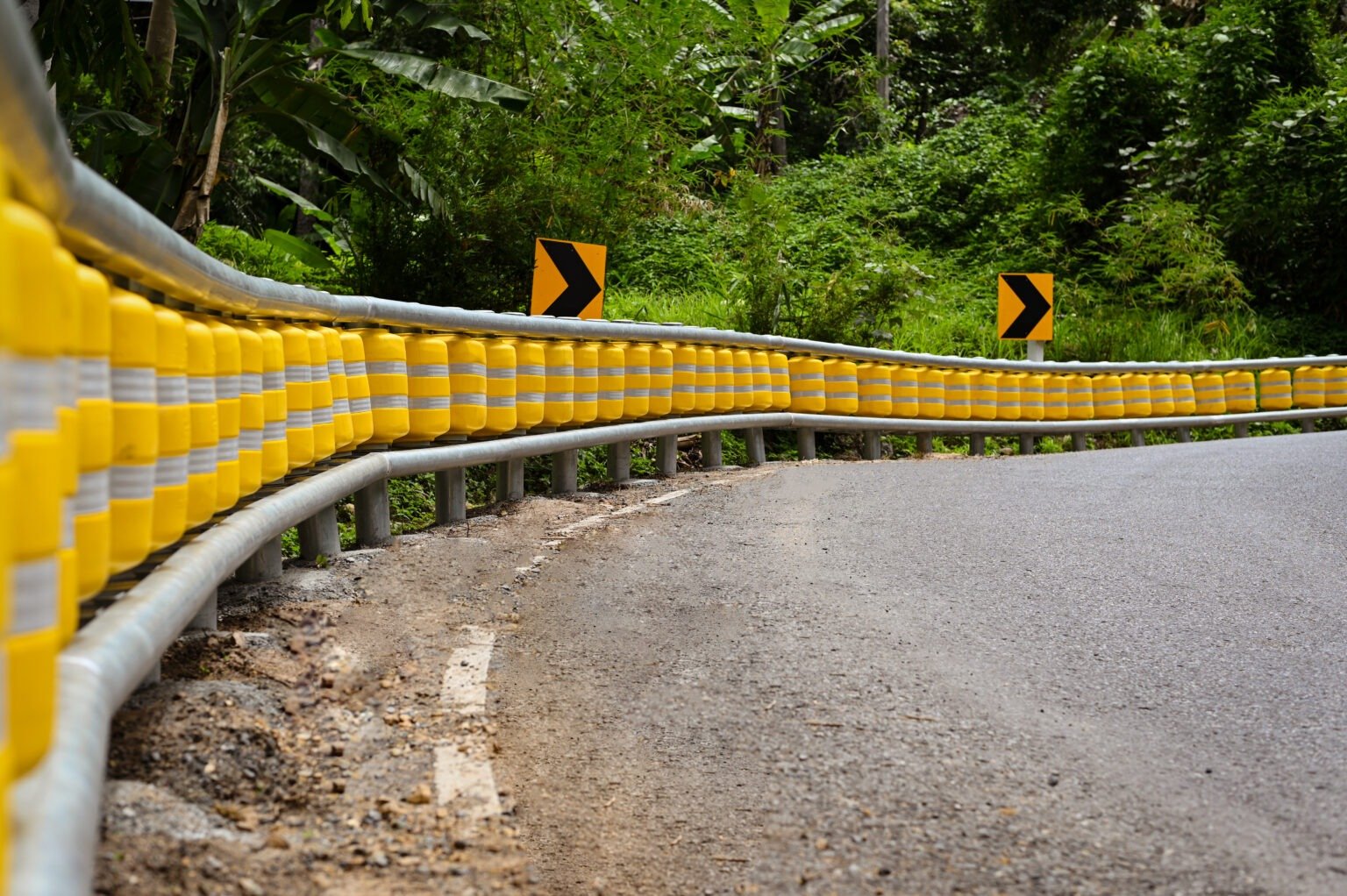 Road Barrier and Crash Barriers Types - Crash Barriers India